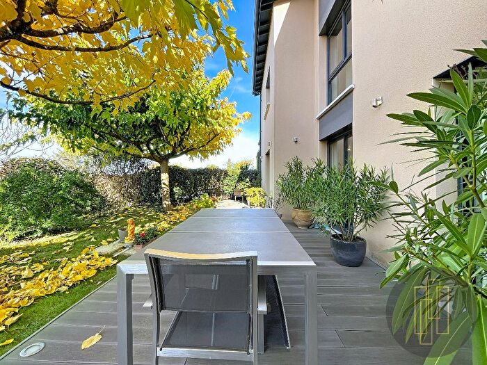 Maison à vendre - Saint-Pierre-la-Palud - 5 pièces - 4 chambres