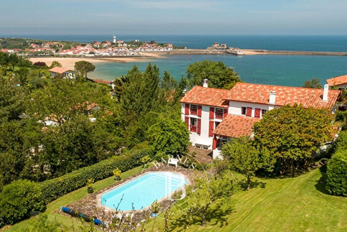 Maison 7 pièces à Ciboure, à vendre