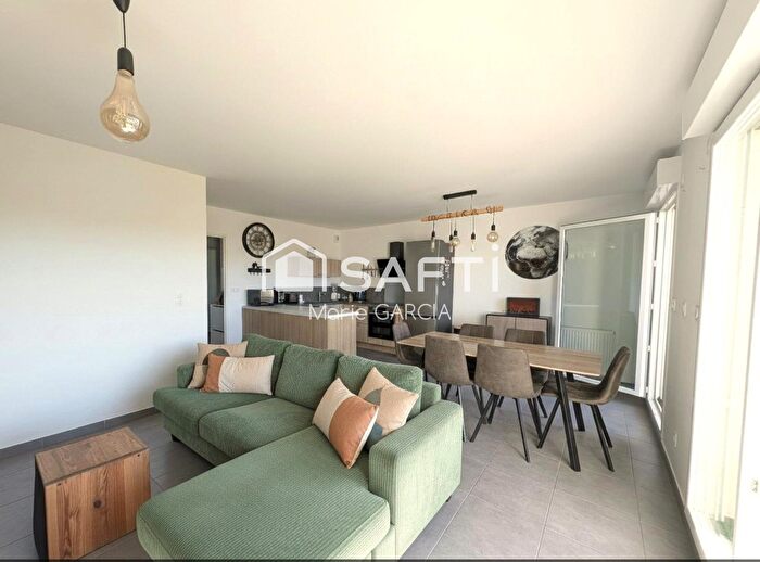 Appartement à vendre - Nîmes, Mas de Lauze, Carreau de Lanes - 3 pièces - 2 chambres