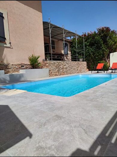 Maison à vendre - Saint-Mitre-les-Remparts - 4 pièces - 3 chambres