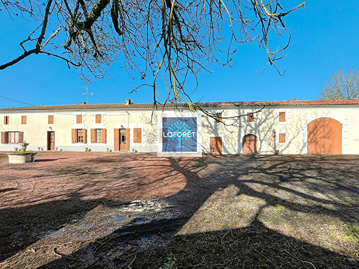 Maison à vendre - Tugéras-Saint-Maurice - 4 pièces - 5 chambres