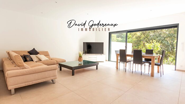 Maison à vendre - Saint-Raphaël, Boulouris - 5 pièces - 4 chambres