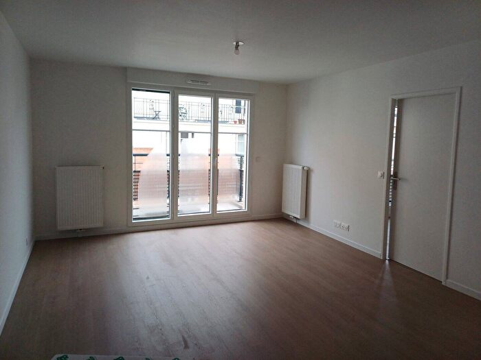 Appartement à louer - Bondy, Villemomble - 2 pièces - 2 chambres