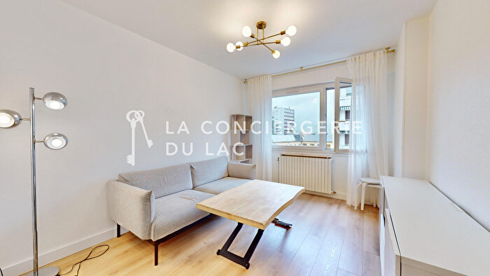 Appartement à louer - Annecy, Centre-ville, Vieille ville, Marquisats - 2 pièces - 1 chambre