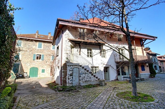 Maison 8 pièces à Nernier, à vendre