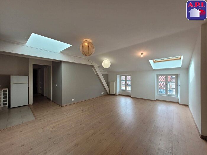 Appartement à louer - Centre Ancien, Foix - 3 pièces - 2 chambres