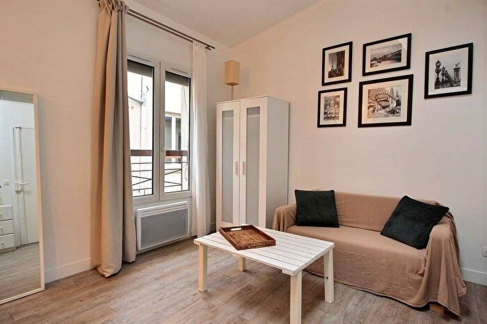 Appartement à louer - Trudaine-Maubeuge, Paris ème arrondissement - 1 pièce