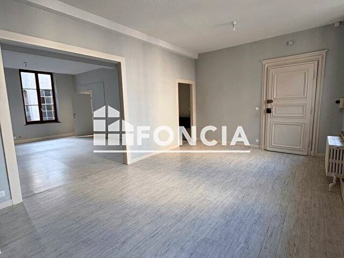 Centre Ville, Thionville : Appartement 4 pièces à louer