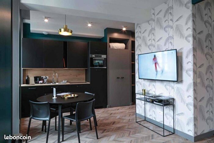 Italie-Jacotot, Aix-les-Bains : Appartement 2 pièces à louer