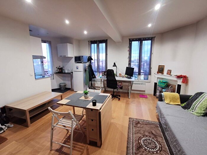 Agent Sarre-Centre-Les Vallées-La Garenne, Colombes - Appartement 3 pièces à louer