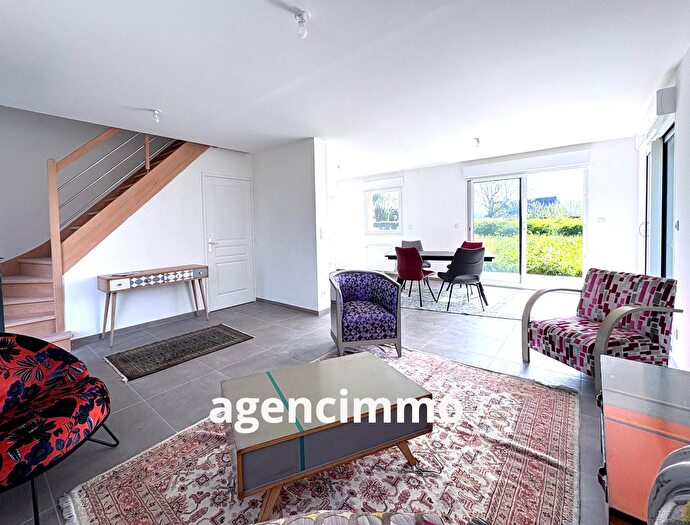 Maisons à vendre et appartements à louer - 2