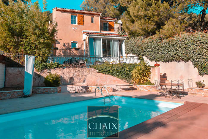 Maison à vendre - Carnoux-en-Provence - 4 pièces - 3 chambres