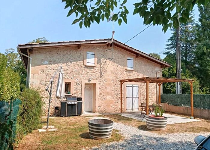 Targon : Maison 4 pièces à louer