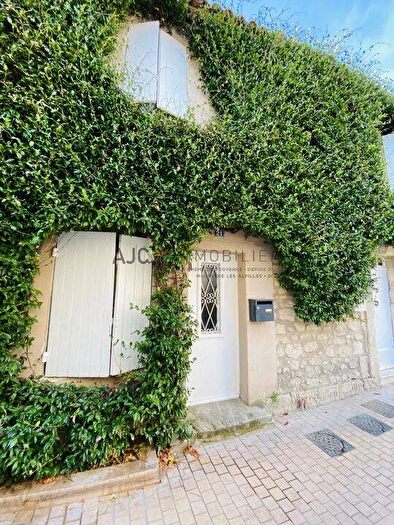 Maison à louer - Saint Remy de Provence - 4 pièces - 3 chambres