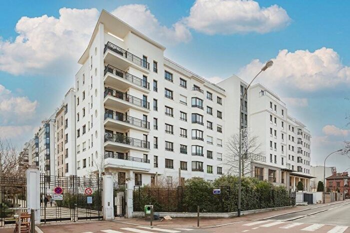 Appartement à louer - Centre Ville, Suresnes - 2 pièces - 1 chambre