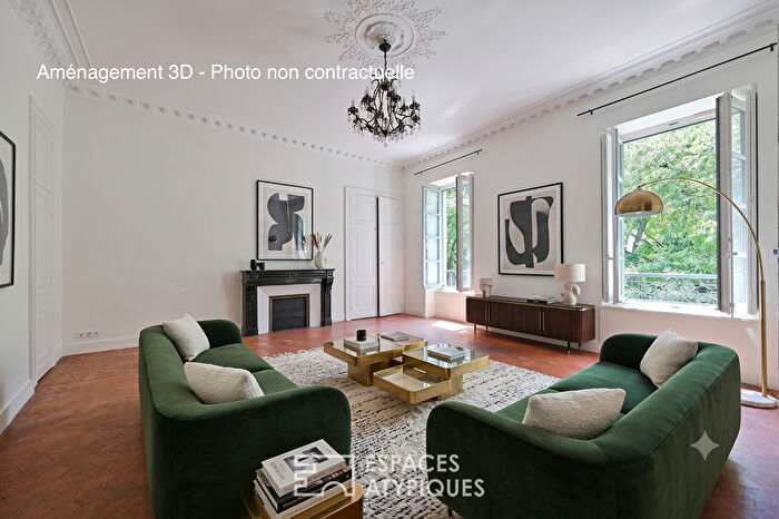 Appartement 7 pièces à Nîmes, Ecusson, Arènes, à vendre