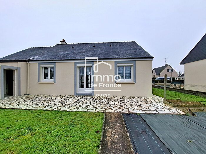 Maison à louer - Évron - 3 pièces - 2 chambres