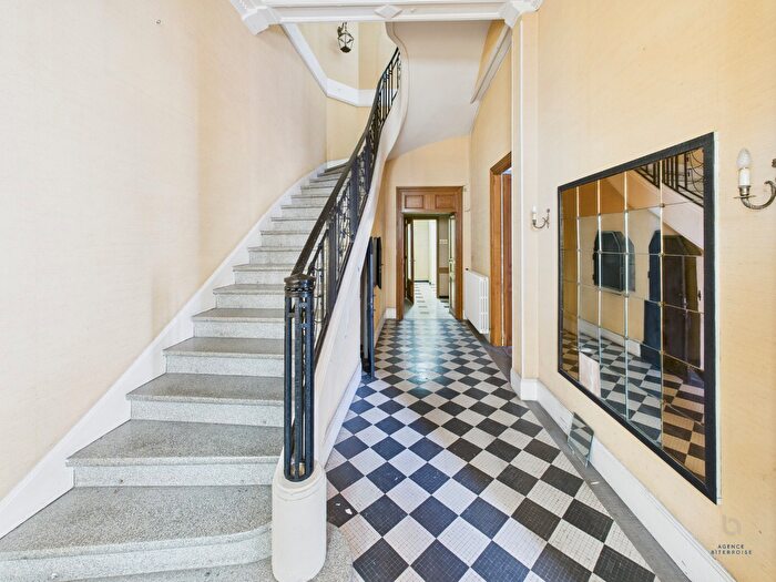 Maison 8 pièces à vendre à Béziers