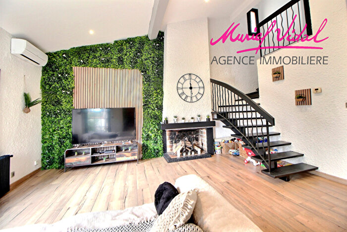 Maison à vendre - Saint-Cyprien, Village, Zone dActivité - 5 pièces - 4 chambres