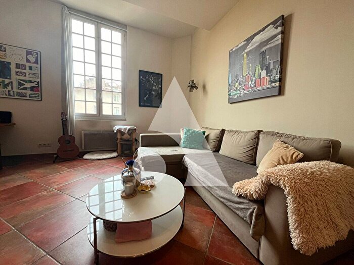 Appartement à louer - Centre Ville, Aix-en-Provence - 2 pièces - 1 chambre