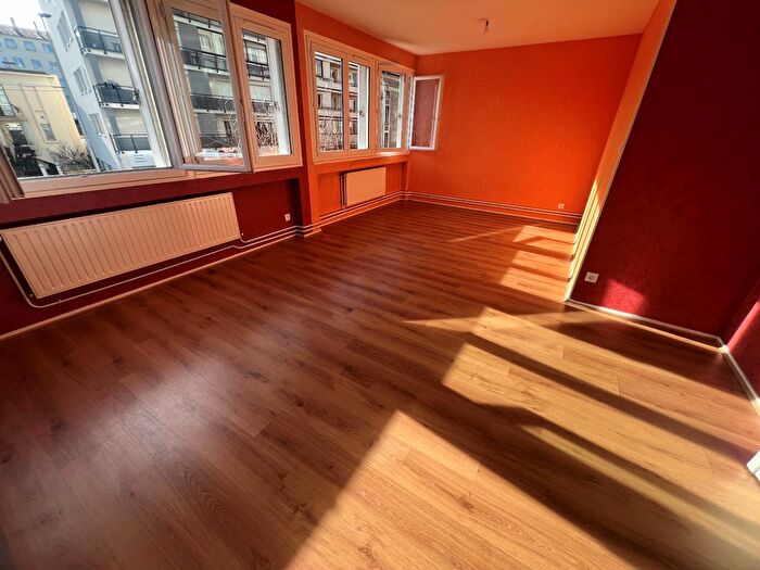 Appartement à louer - Clermont-Ferrand, Oradou - 4 pièces - 3 chambres