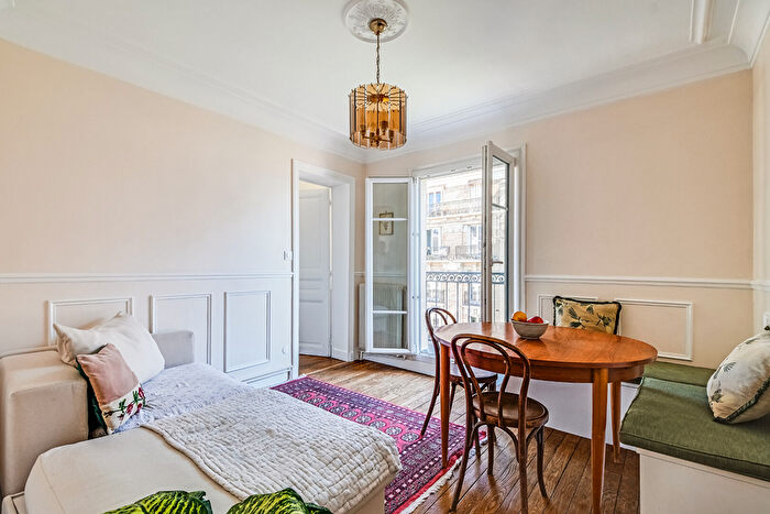 Paris 18ème, Jules Joffrin : Appartement 3 pièces à vendre