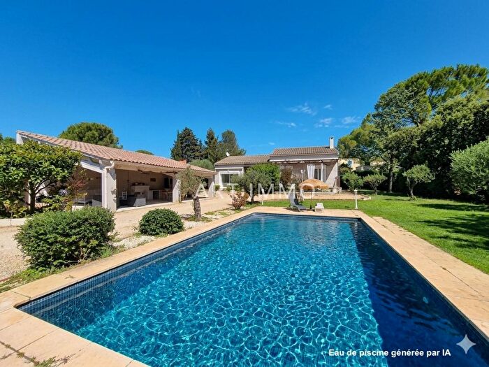 Maison à vendre - LIsle-sur-la-Sorgue, Centre-ville - 4 pièces - 2 chambres