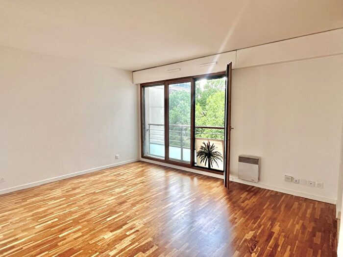 Appartement à vendre - Issy-les-Moulineaux, Les Iles, La Ferme - 1 pièce