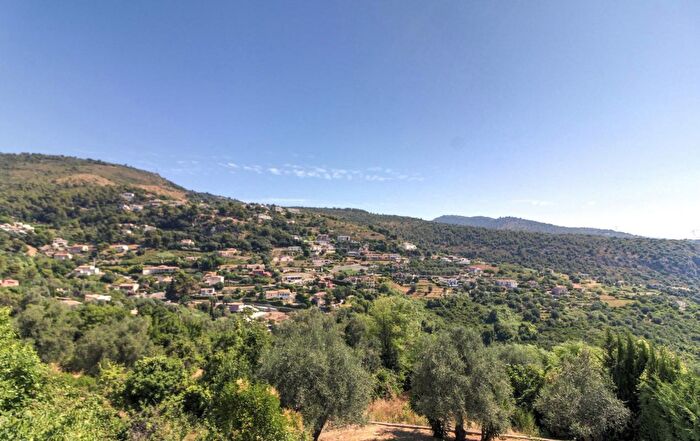 Maison à vendre - Falicon - 5 pièces - 4 chambres