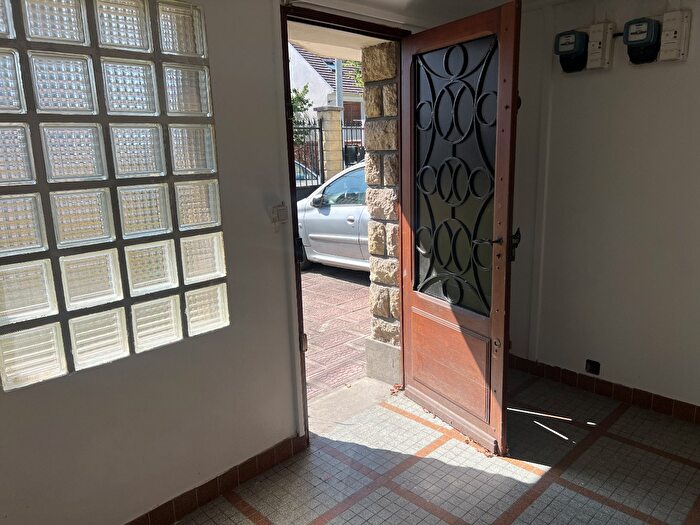 Maison à vendre - Le Blanc-Mesnil - 8 pièces - 7 chambres