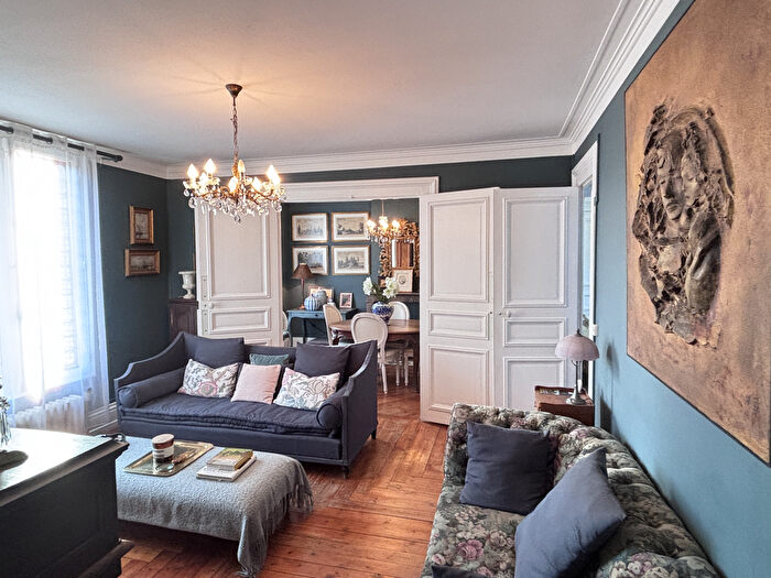 Maison à vendre - Vimoutiers - 6 pièces - 4 chambres