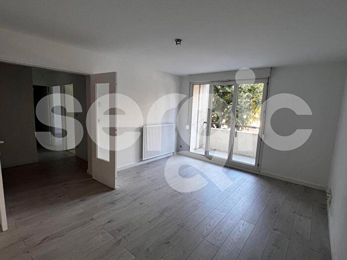 Appartement à louer - Centre Ville, Reims - 1 pièce