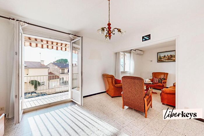 Appartement à vendre - Nîmes, Ville Active - 3 pièces - 2 chambres