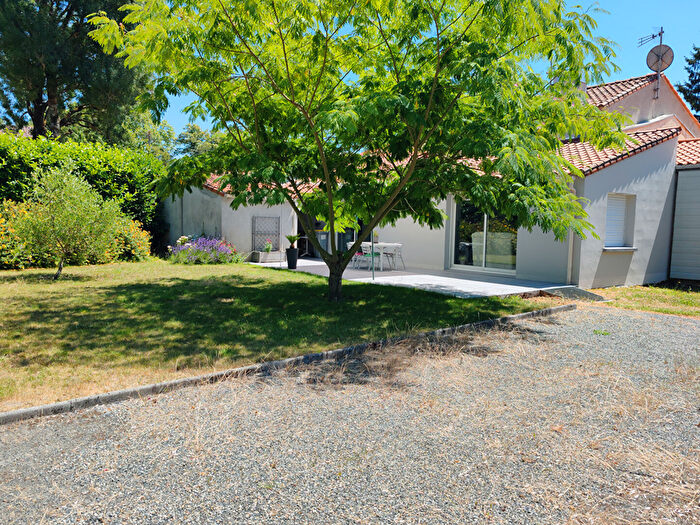 Maison 4 pièces à Basse-Goulaine, à vendre