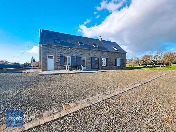 Maison à vendre - Larchamp - 7 pièces - 5 chambres