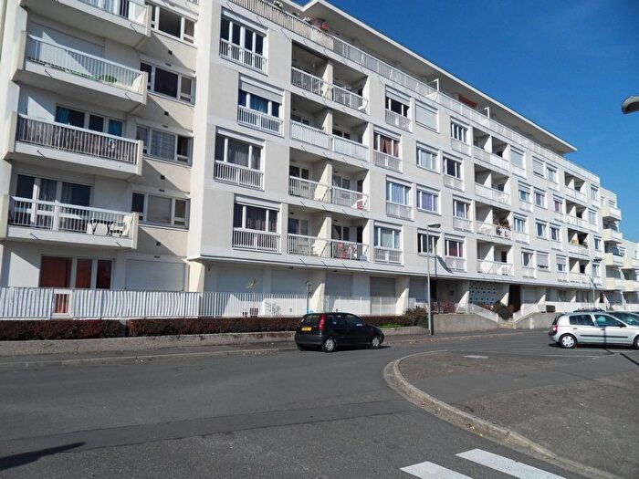 Appartement à louer - Hérouville-Saint-Clair, Grand Parc, Belles Portes - 2 pièces - 1 chambre