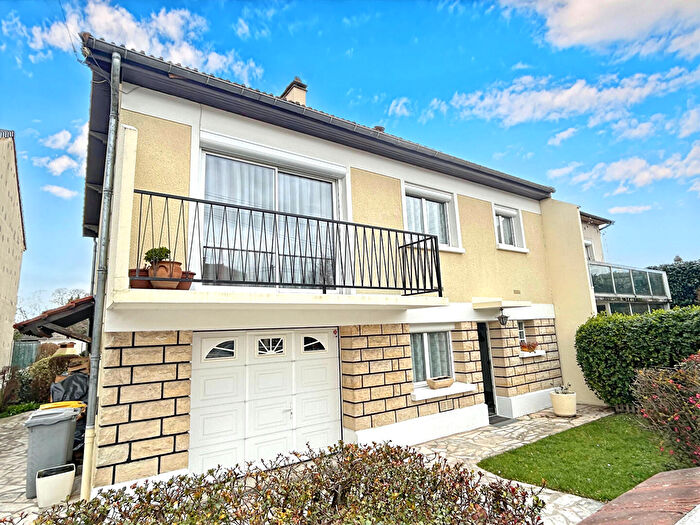 Maison à vendre - Mitry-Mory, Mitry-Mory - 6 pièces - 3 chambres