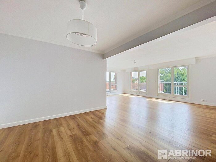 Appartement 4 pièces à louer - Centre-Neuf Bourg-Quesnoy-Delsaux-Musée-Cannoniers-Gare, Valenciennes