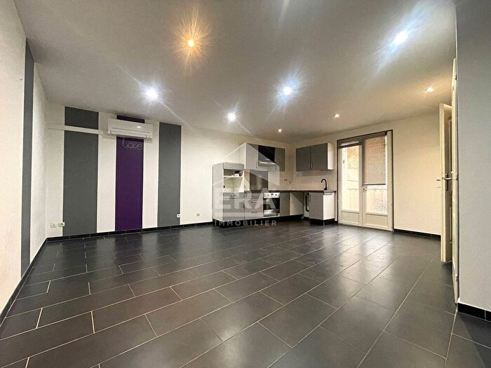 Maison à louer - Saint-Hippolyte - 4 pièces - 2 chambres