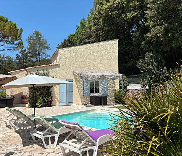 Maison 5 pièces à Opio, à vendre