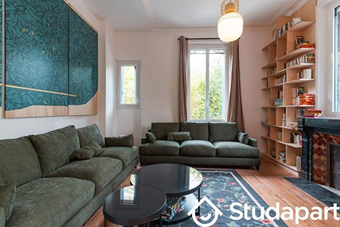 Appartement à louer - Le Bois Saint Louis, Orvault - 1 pièce - 20 chambres