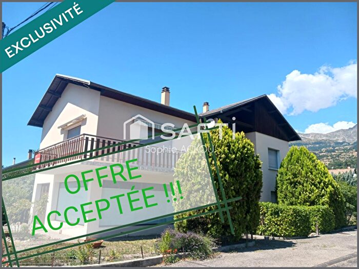 Maison à vendre - Chorges - 7 pièces - 5 chambres