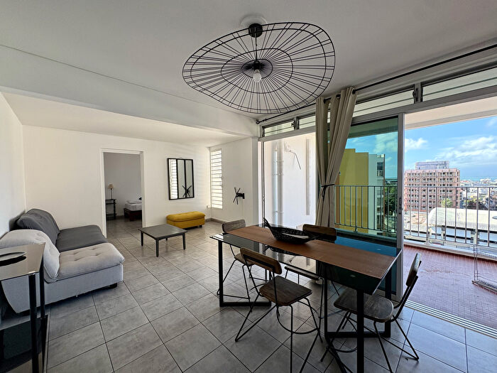 Appartement à louer - Pointe-à-Pitre - 4 pièces - 3 chambres