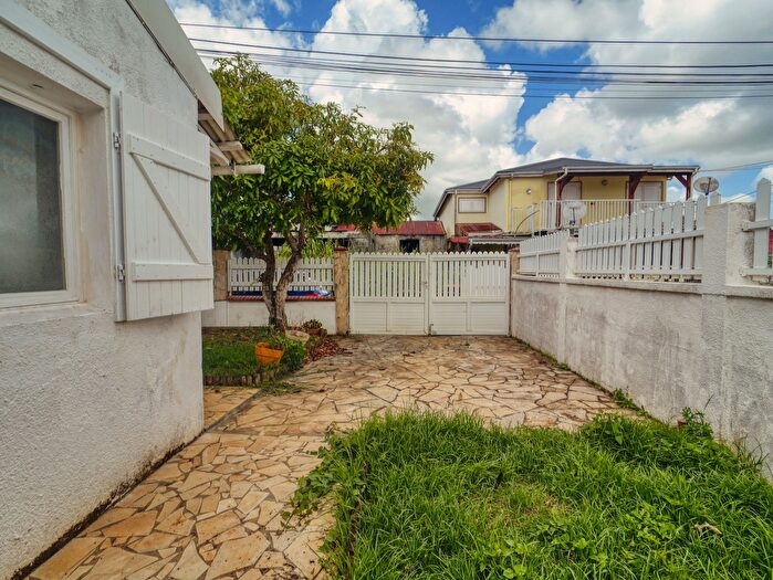 Maison 3 pièces à louer à Baie-Mahault