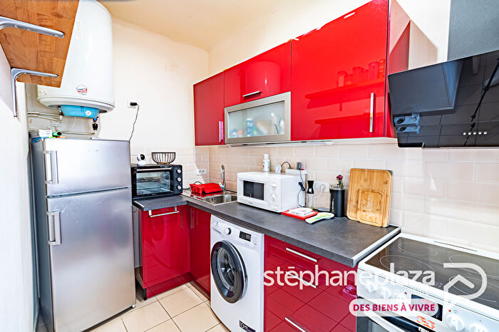 Appartement à louer - Bourg-en-Bresse, Gare, Peloux-Mail, Citadelle - 2 pièces - 1 chambre