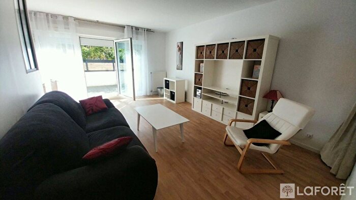 Appartement 2 pièces à Franche Conté, Les Ulis, à louer