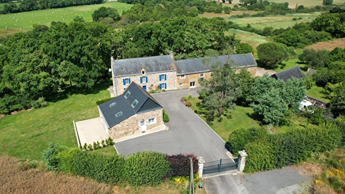 Maison à vendre - Surzur - 12 pièces - 10 chambres