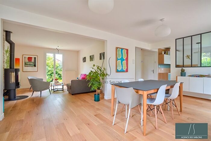 Maison à vendre - Le Vésinet - 8 pièces - 5 chambres