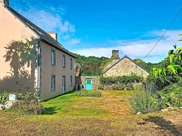 Maison 9 pièces à vendre à Châteaulin
