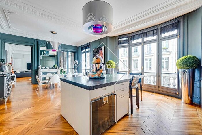 Appartement à vendre - Paris e , Auteuil-Nord, Jasmin, Mirabeau - 5 pièces - 4 chambres